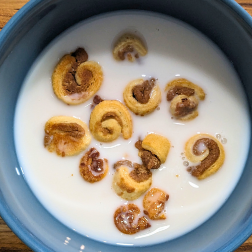 Crunchy Swirl Roll Cereal